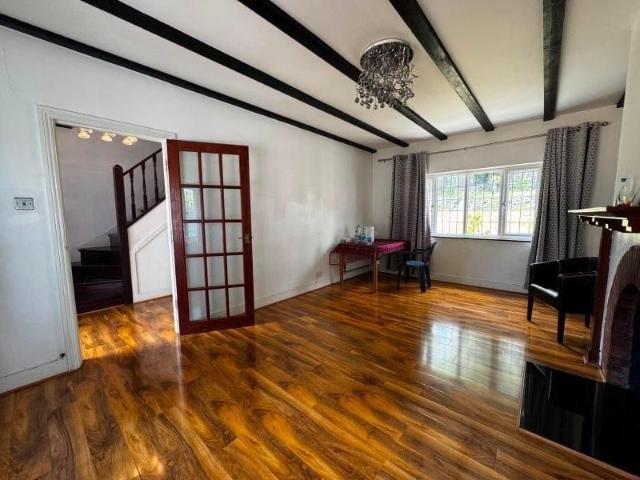 1 bedroom house to rent