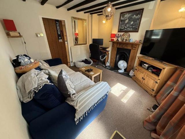 1 bedroom house to rent