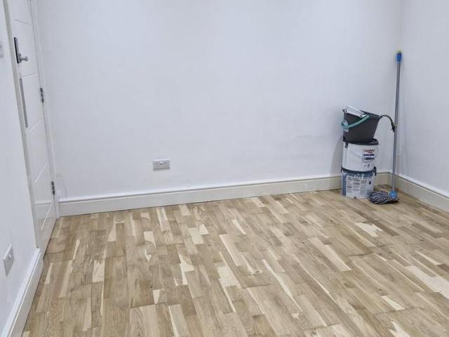 1 bedroom house to rent