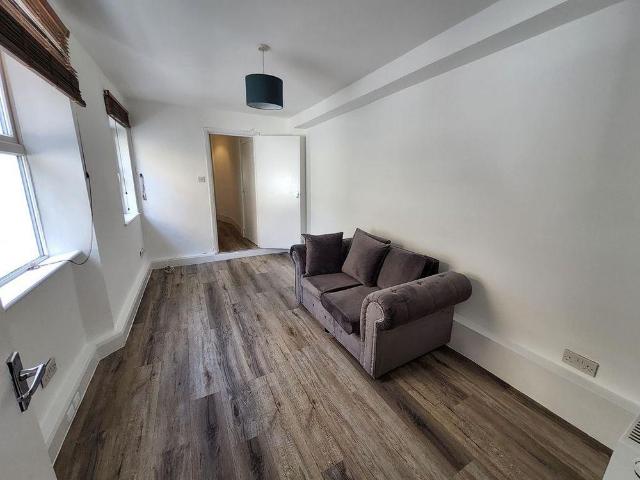 1 bedroom house to rent