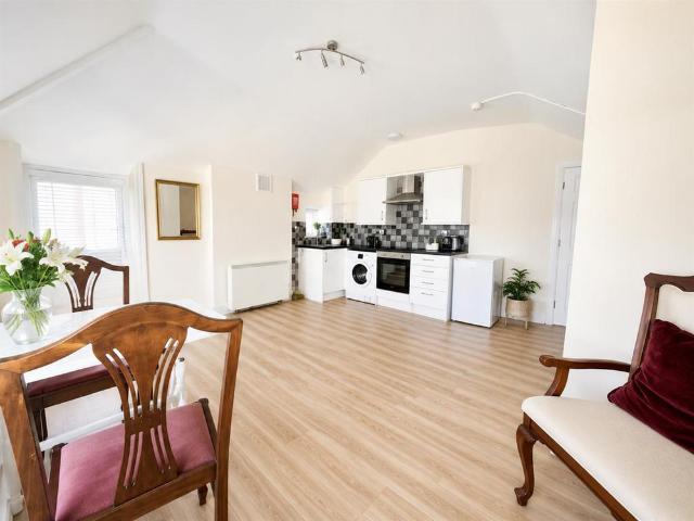 1 bedroom house to rent