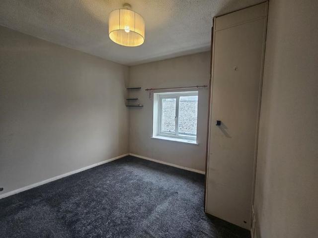 1 bedroom house to rent