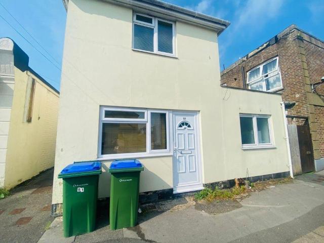 1 bedroom house to rent