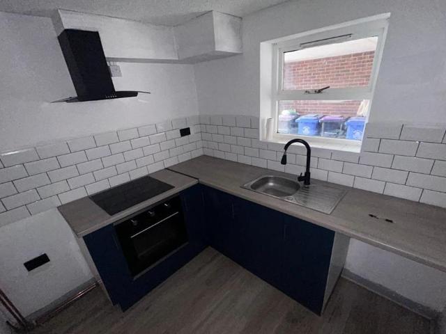 1 bedroom house to rent