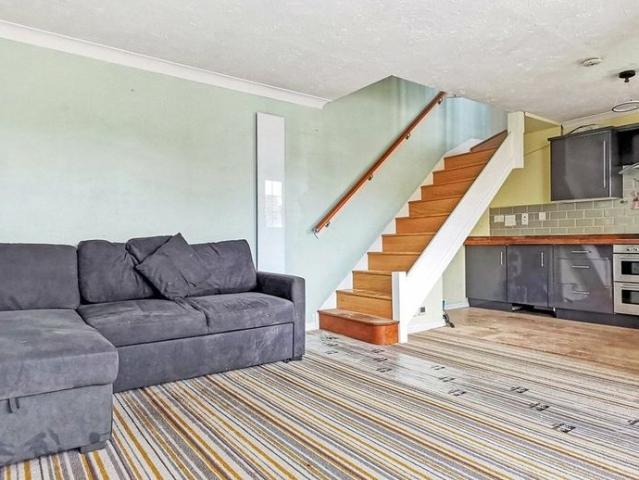 1 bedroom house to rent