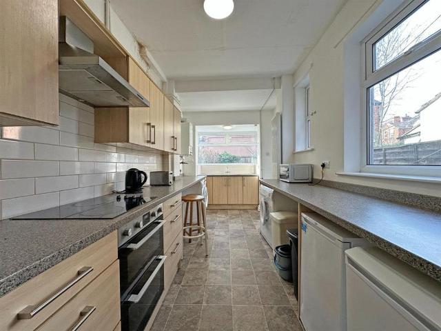 1 bedroom house to rent