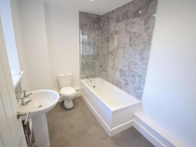 1 bedroom house to rent