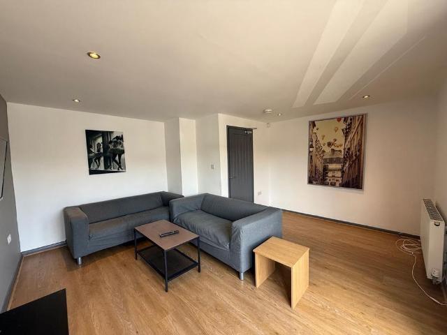 1 bedroom house to rent