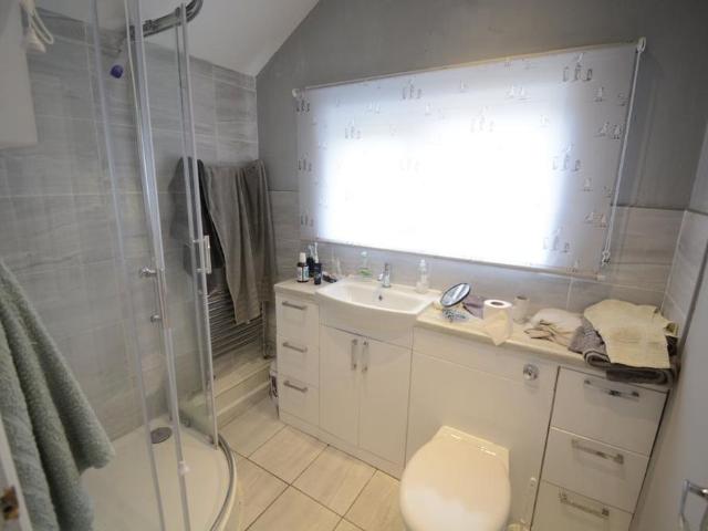 1 bedroom house to rent