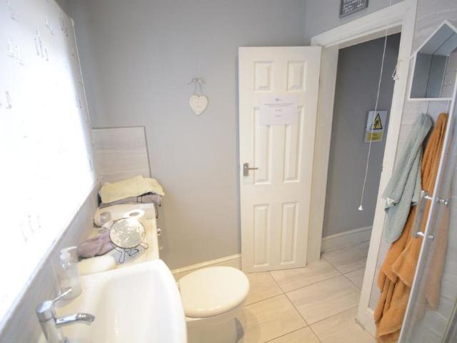1 bedroom house to rent