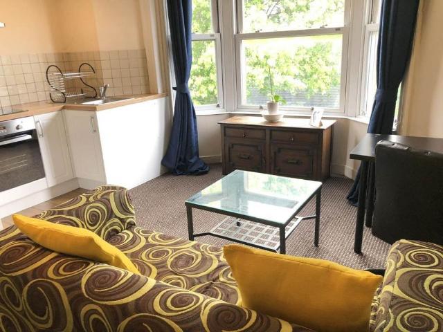 1 bedroom house to rent