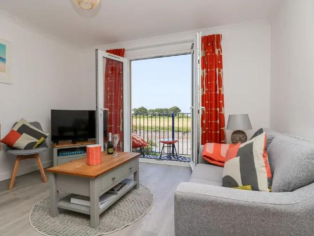 1 bedroom house to rent