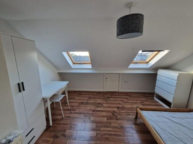 1 bedroom house to rent