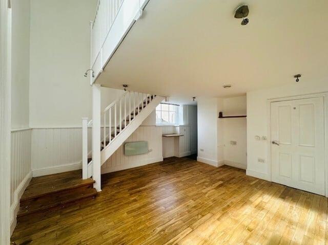 1 bedroom house to rent