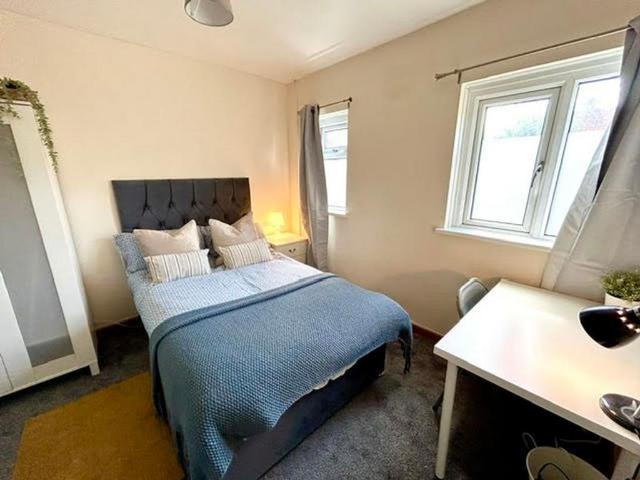 1 bedroom house to rent