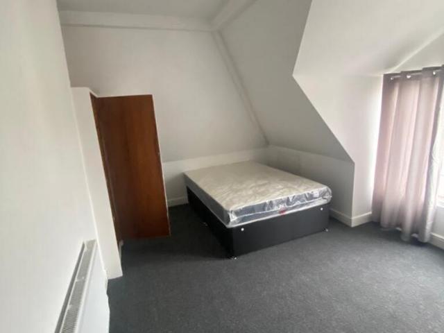 1 bedroom house to rent