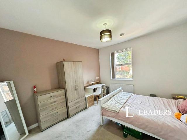 1 bedroom house to rent