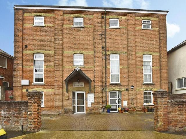 1 bedroom house to rent