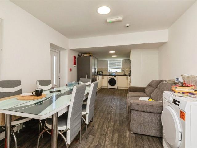 1 bedroom house to rent