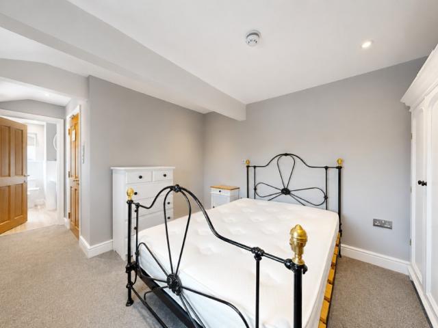 1 bedroom House To Rent