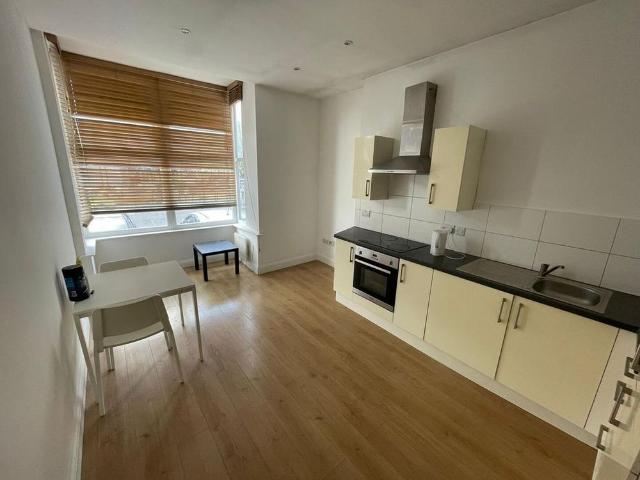 1 bedroom house to rent