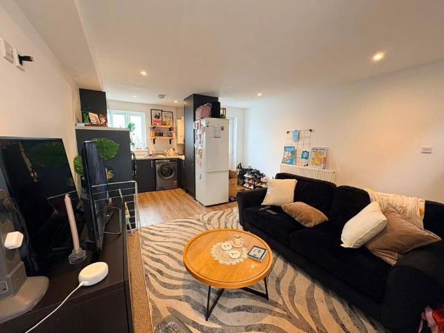 1 bedroom house to rent