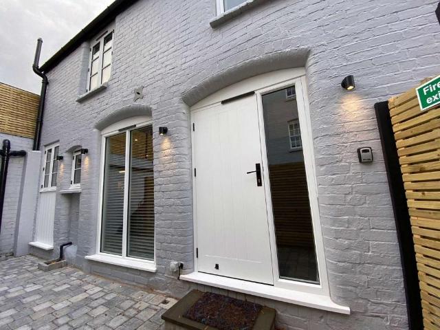 1 bedroom house to rent