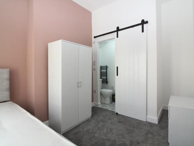 1 bedroom house to rent