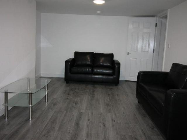 1 bedroom house to rent