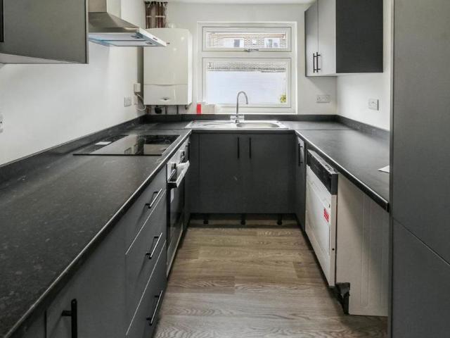 1 bedroom house to rent