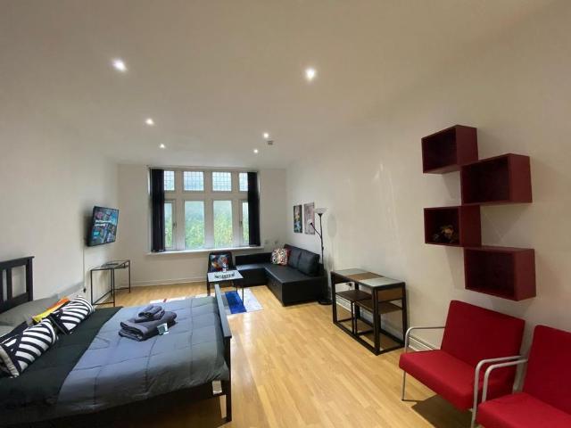 1 bedroom house to rent
