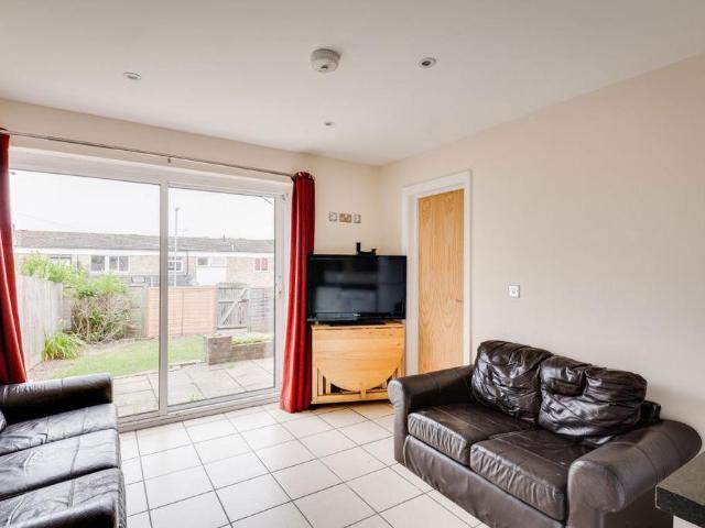 1 bedroom house to rent
