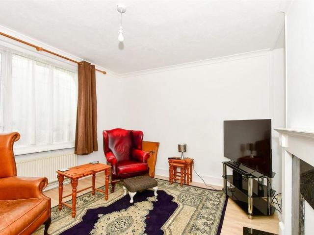1 bedroom house to rent