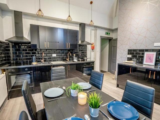 1 bedroom house to rent
