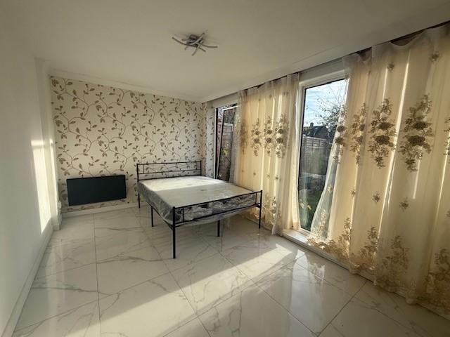 1 bedroom house to rent