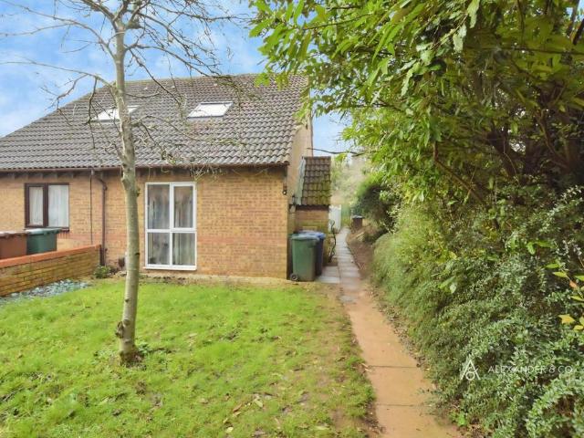 1 bedroom house to rent