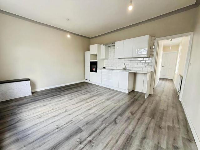 1 bedroom house to rent