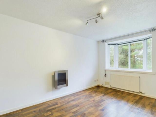 1 bedroom house to rent