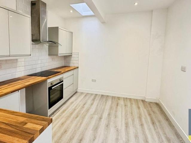 1 bedroom house to rent