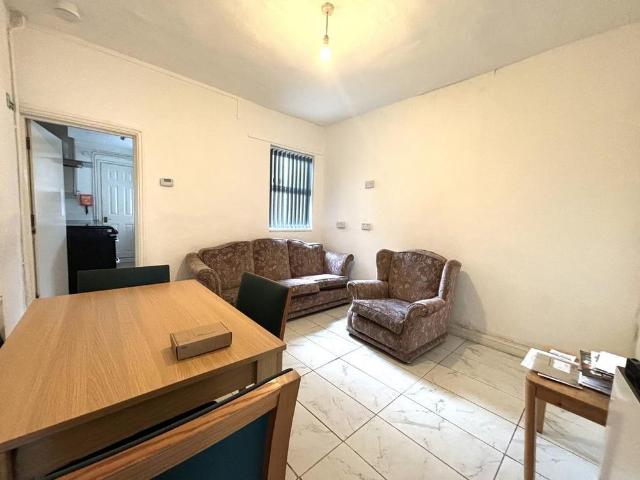 1 bedroom house to rent