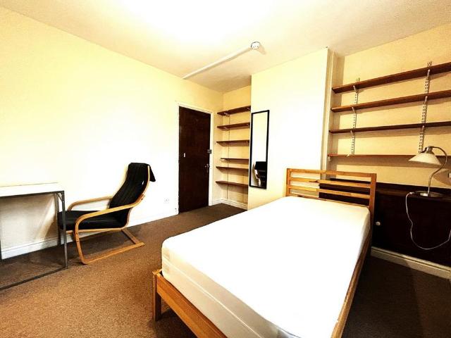 1 bedroom house to rent