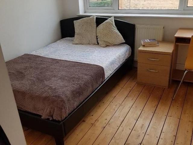 1 bedroom house to rent