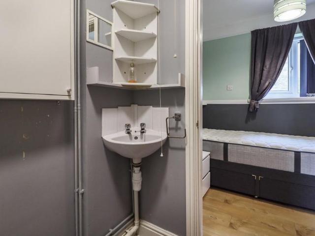 1 bedroom house to rent