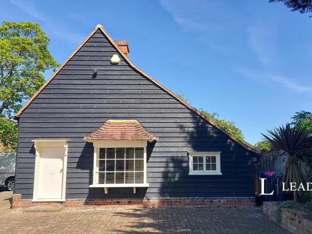 1 bedroom house to rent