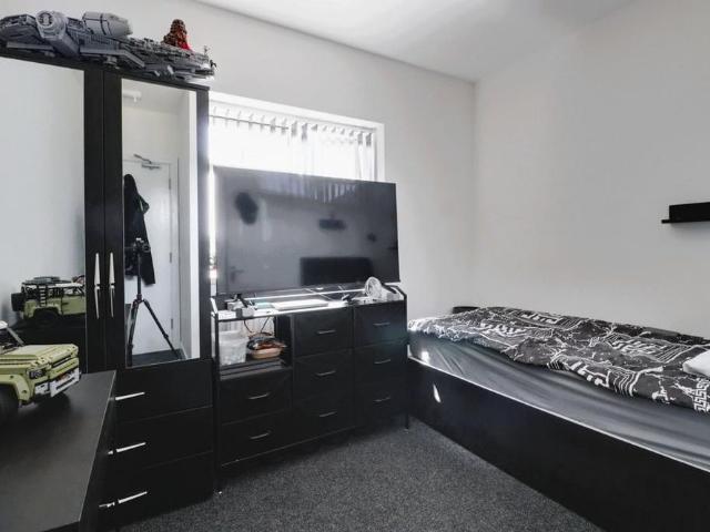 1 bedroom house to rent