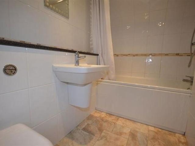 1 bedroom house to rent