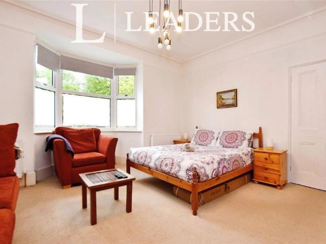 1 bedroom house to rent