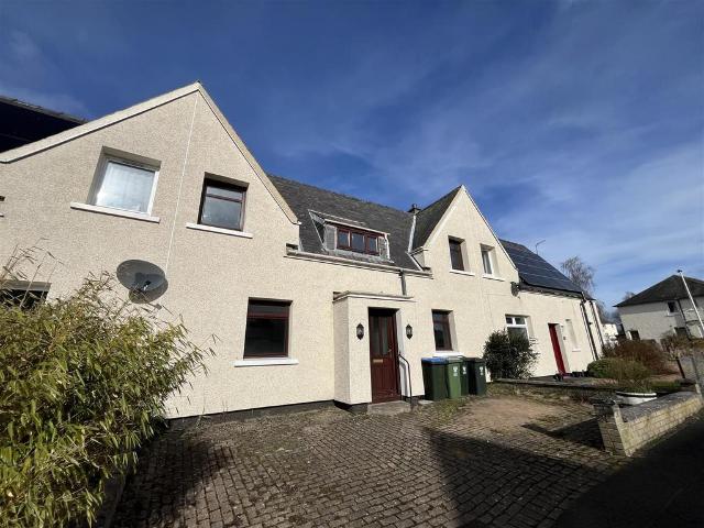 4 bedroom terraced house to rent