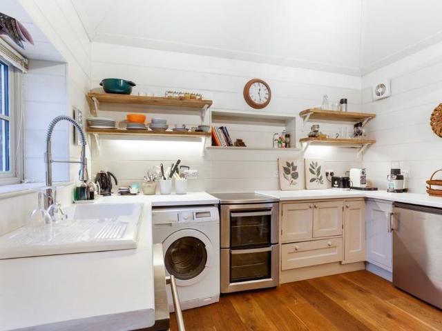1 bedroom house to rent