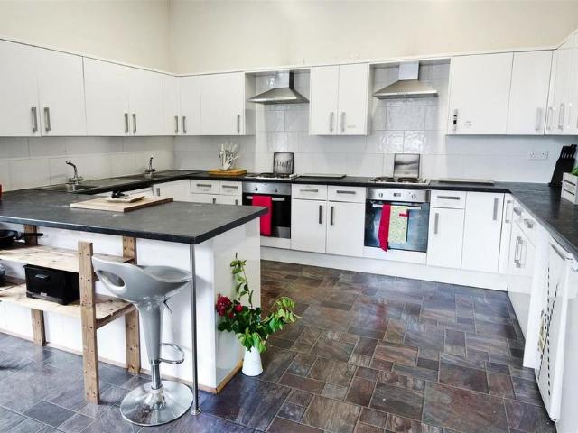 1 bedroom house to rent